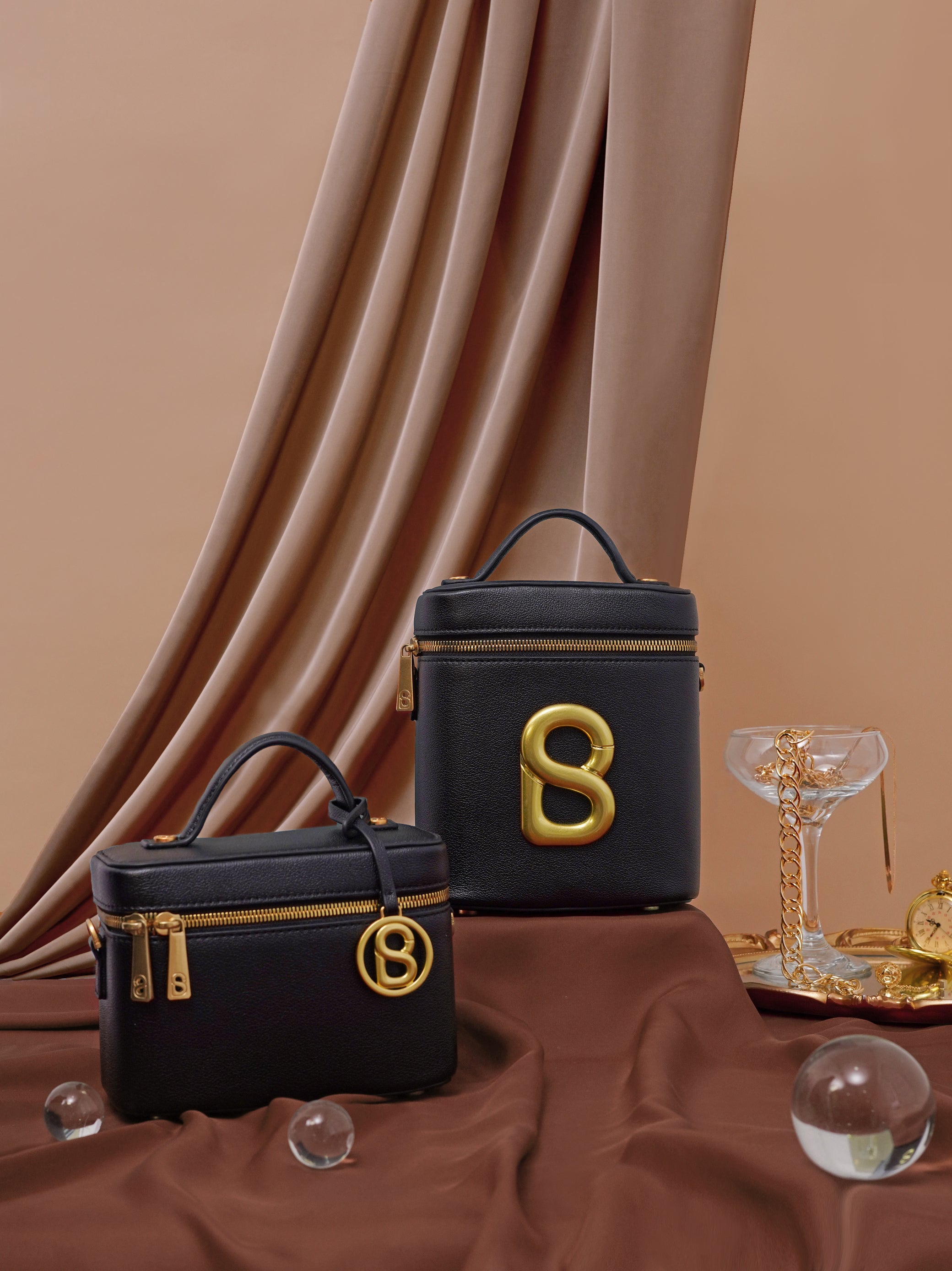 Buttonscarves Alva & Anna Vanity Bag