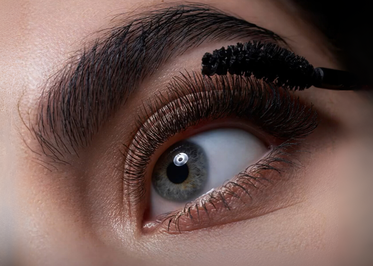 8 Cara Memanjangkan dan Menebalkan Bulu Mata secara Alami – Buttonscarves