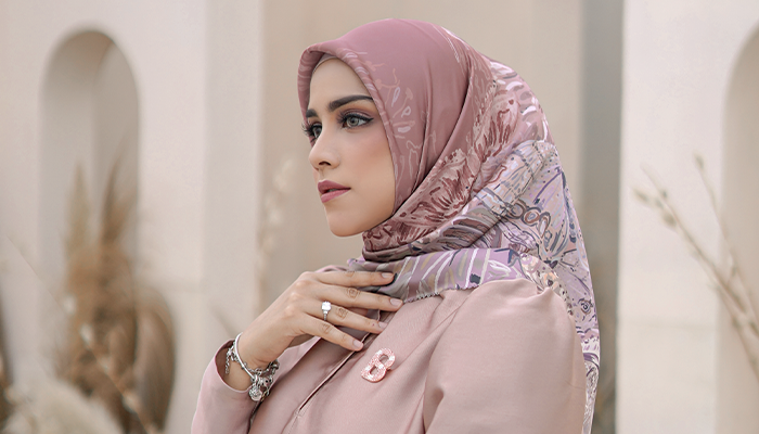 The Farsha Series – Buttonscarves