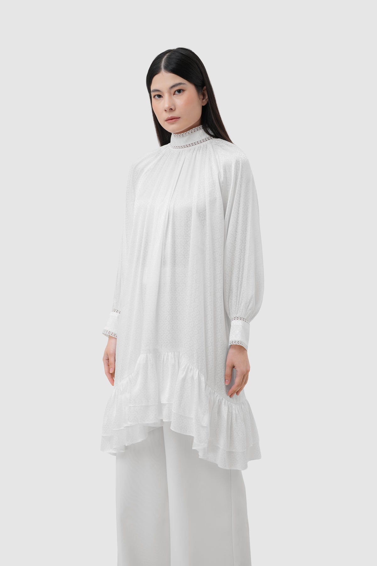 Elora Tapis Ruffle Tunic - Jasmine – Buttonscarves