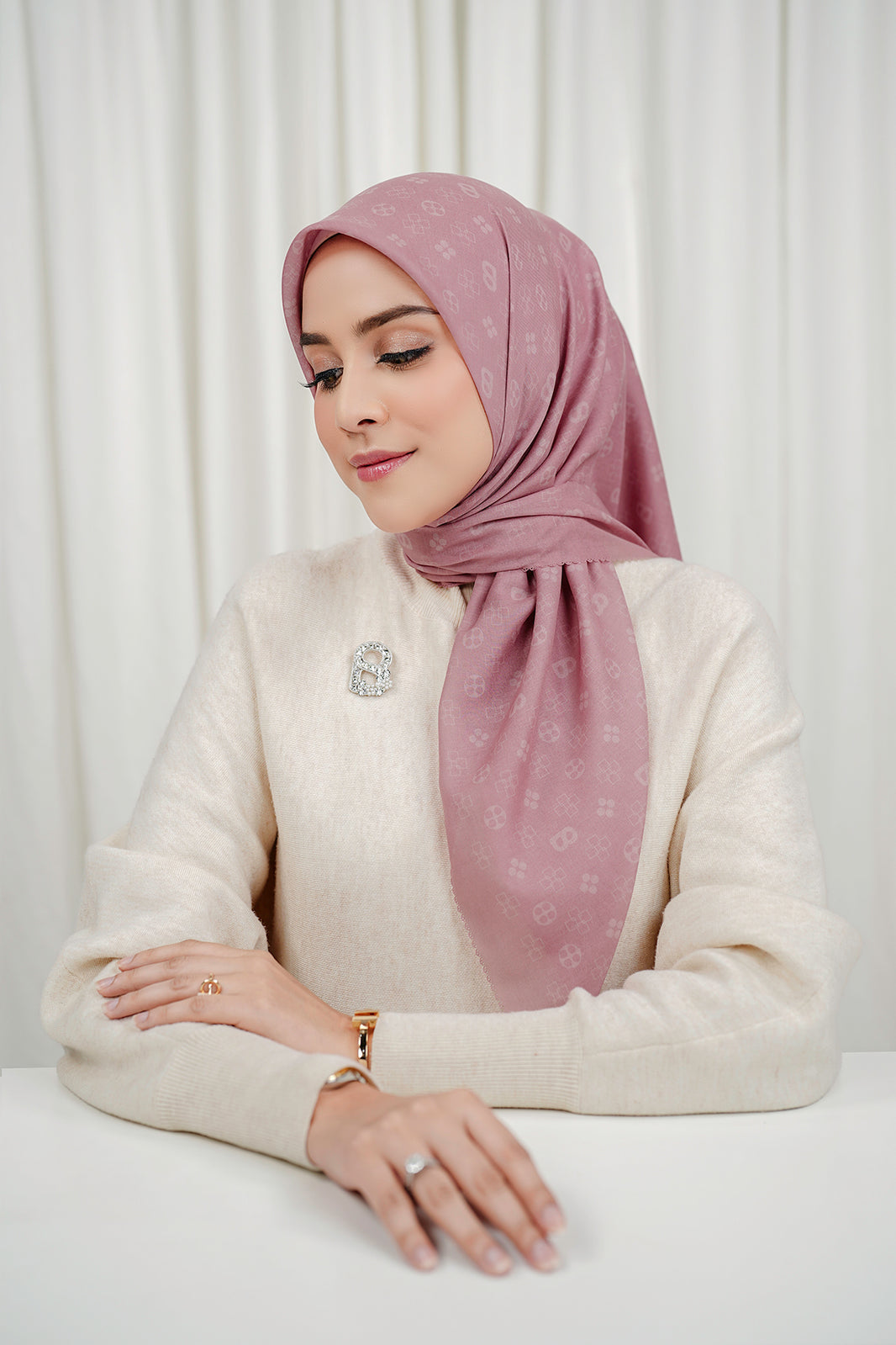 Monogram Series – Buttonscarves