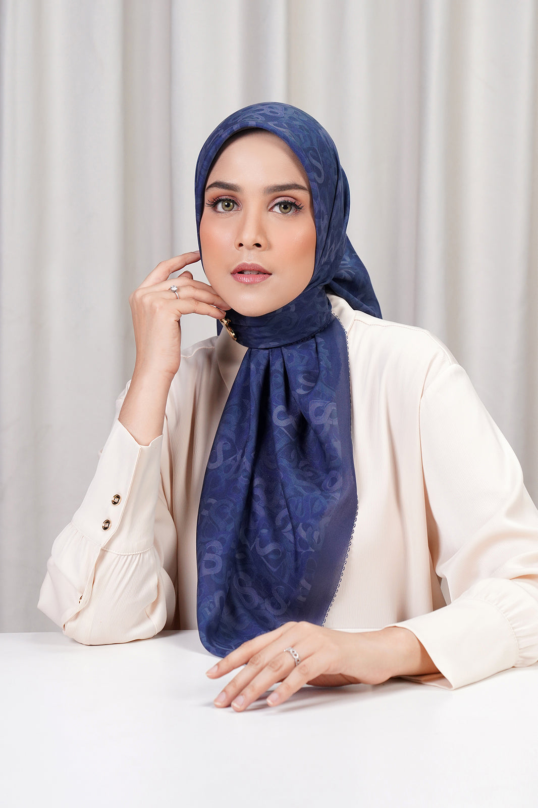 Singapore Satin Shawl - Tropical – Buttonscarves