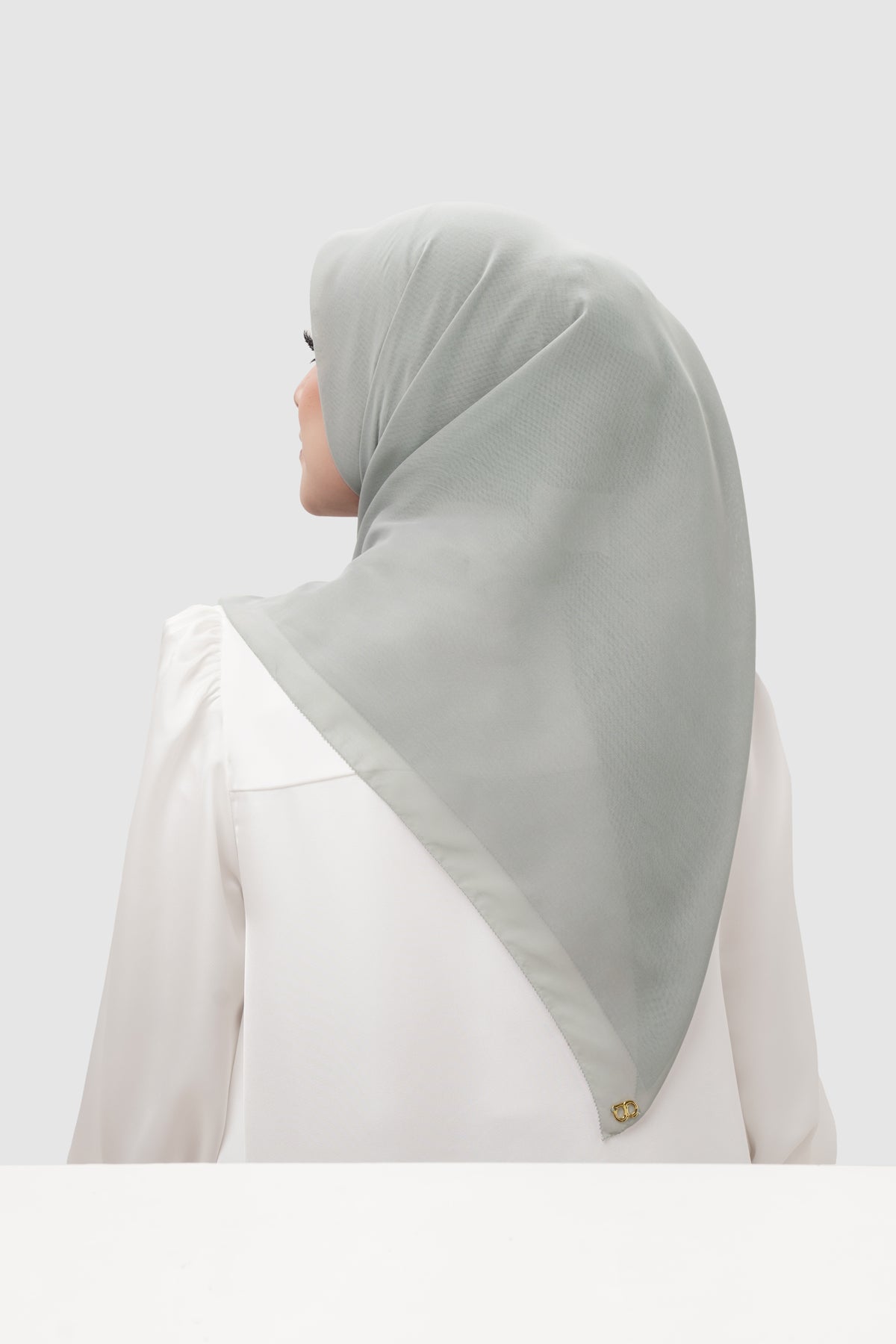Everyday Scarf - Alloy – Buttonscarves