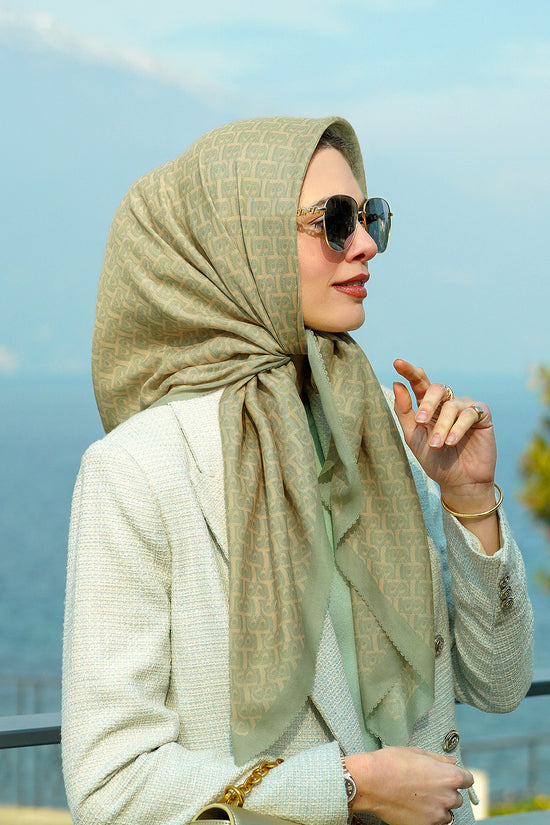 Bimu Voile Square - Golden Leaves – Buttonscarves