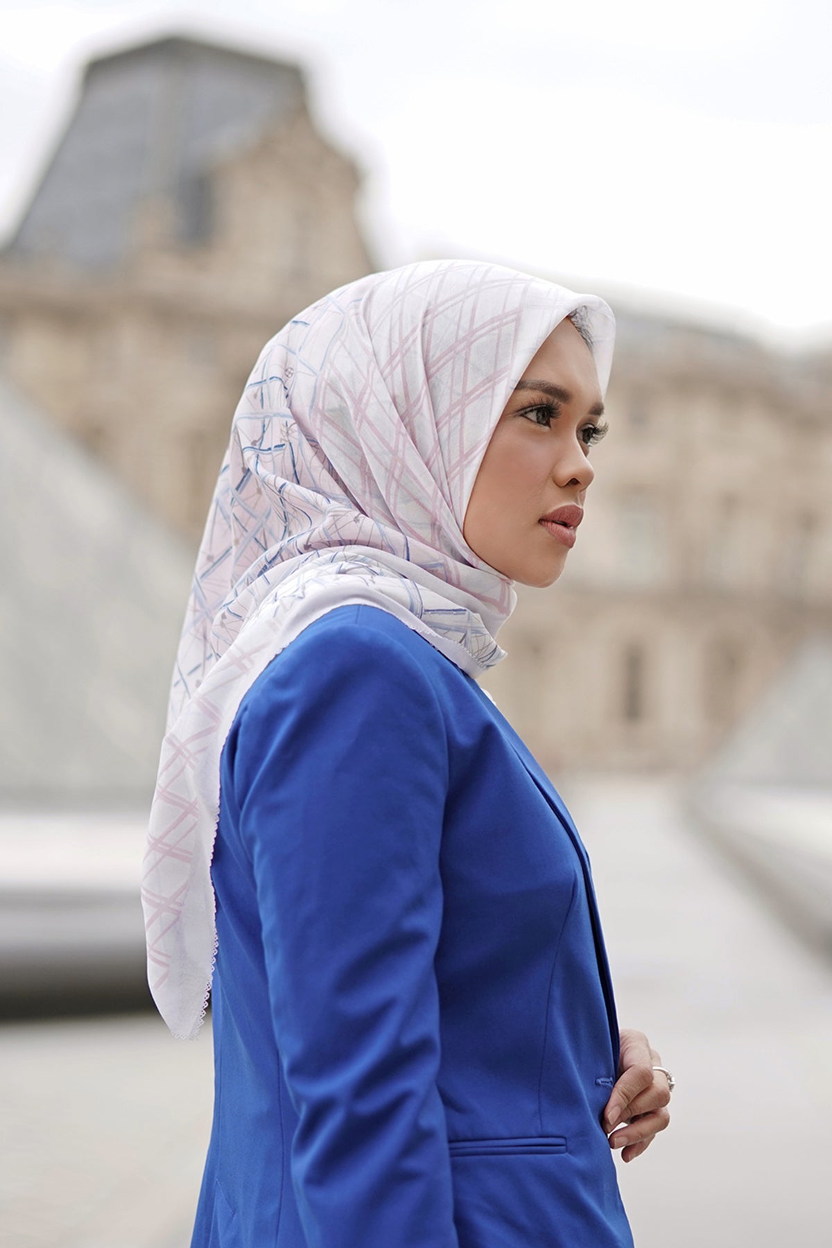 Louvre Series Voal Square - Daisy – Buttonscarves